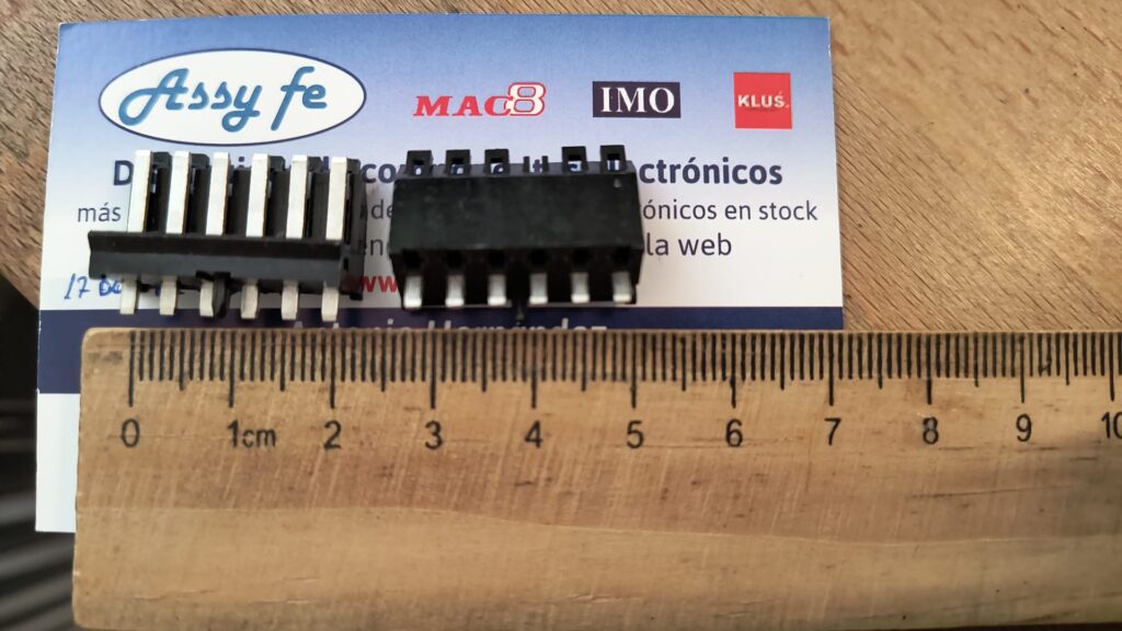 CONNECTOR-6PIN-MALE-WITH-PLASTIC - Assy-fe