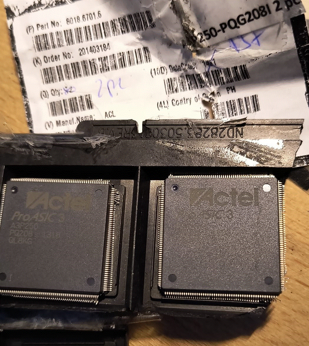 A3P250-PQG208I - Assy-fe